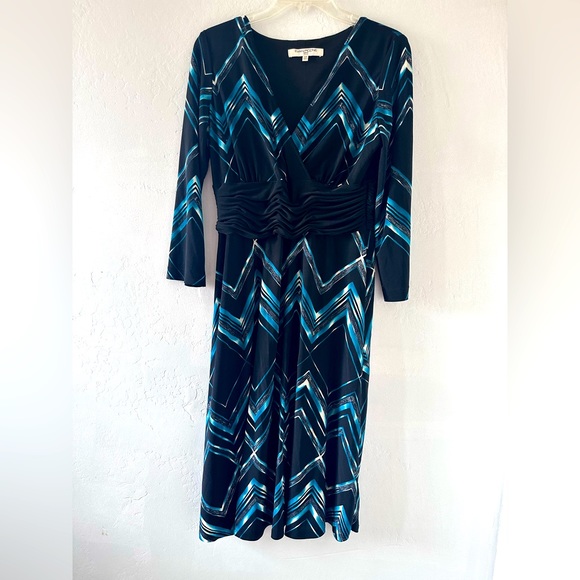 Evan Picone | Dresses | Evan Picone Long Sleeve Black Blue White Ruched ...